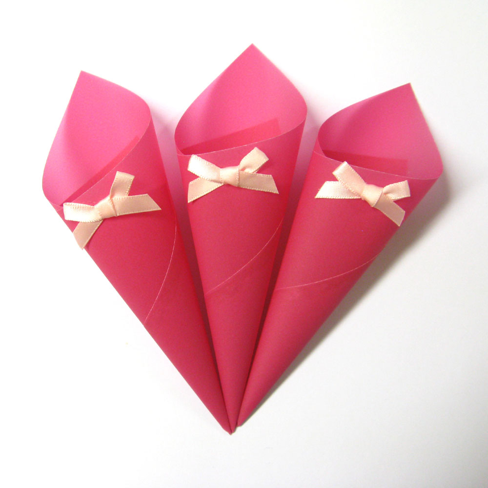 Pink Confetti Cones for your flower petal wedding confetti